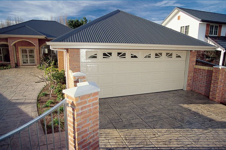 Garador Statesman Garage Door - Garador